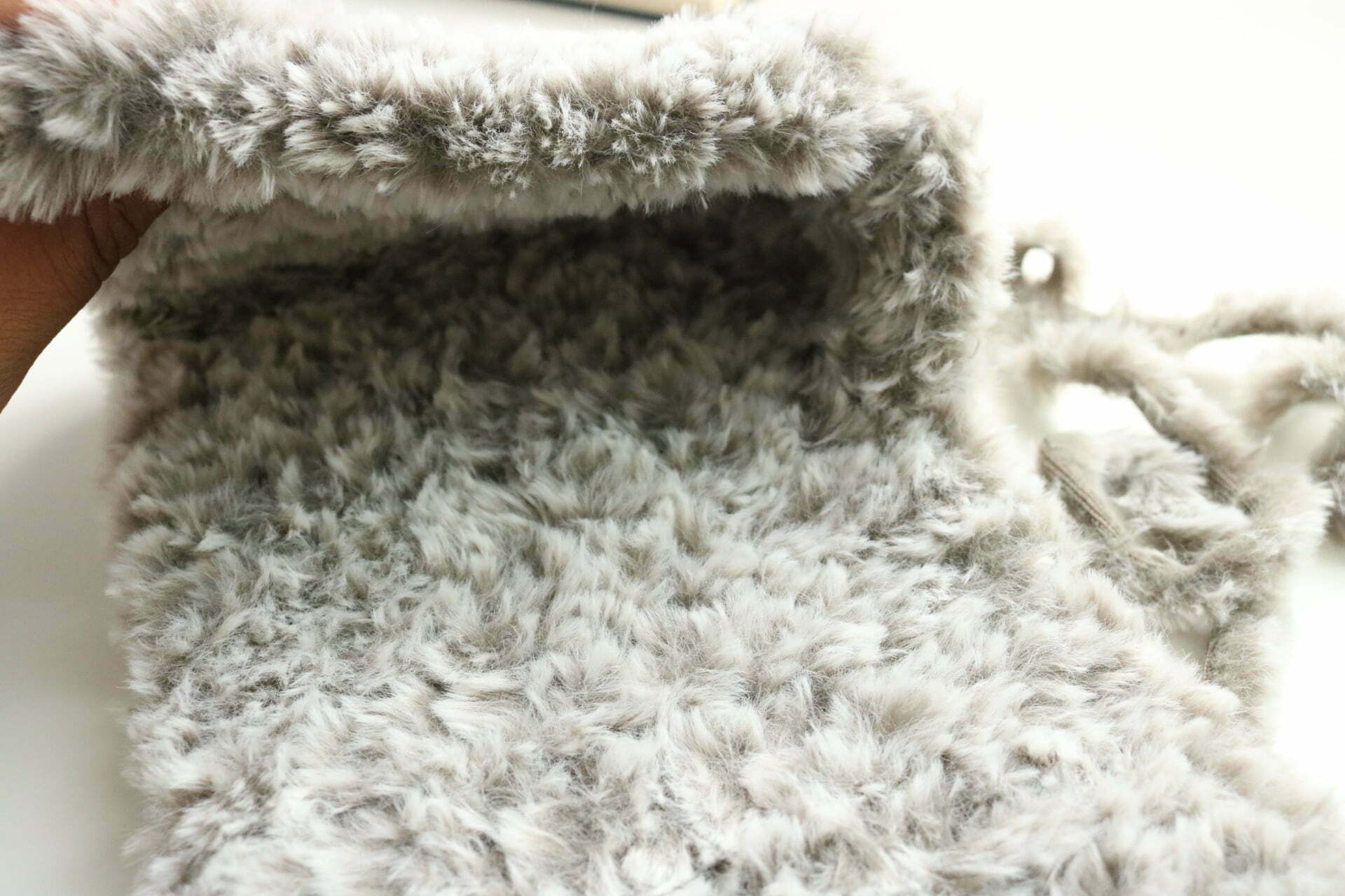 Go For Faux Pouch FREE Pattern - Knits and Knits by AME