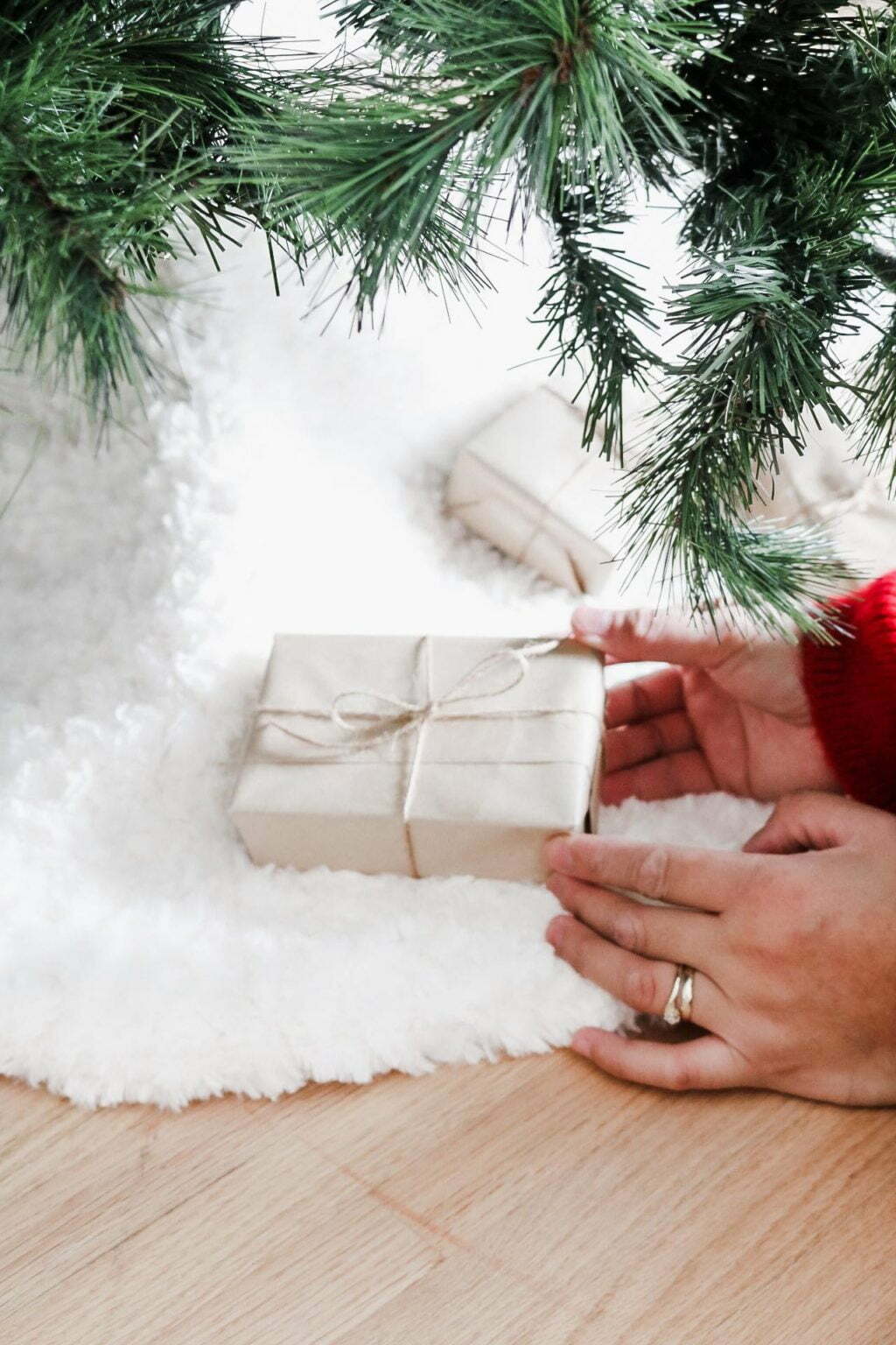 35+ Best Free Crochet Patterns with Faux Fur Yarn - Knits and Knots by AME