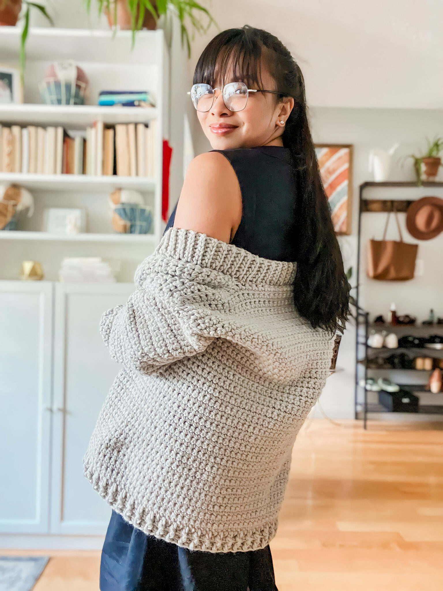 Free Chunky Crochet Cardigan Pattern for Beginners - KKAME